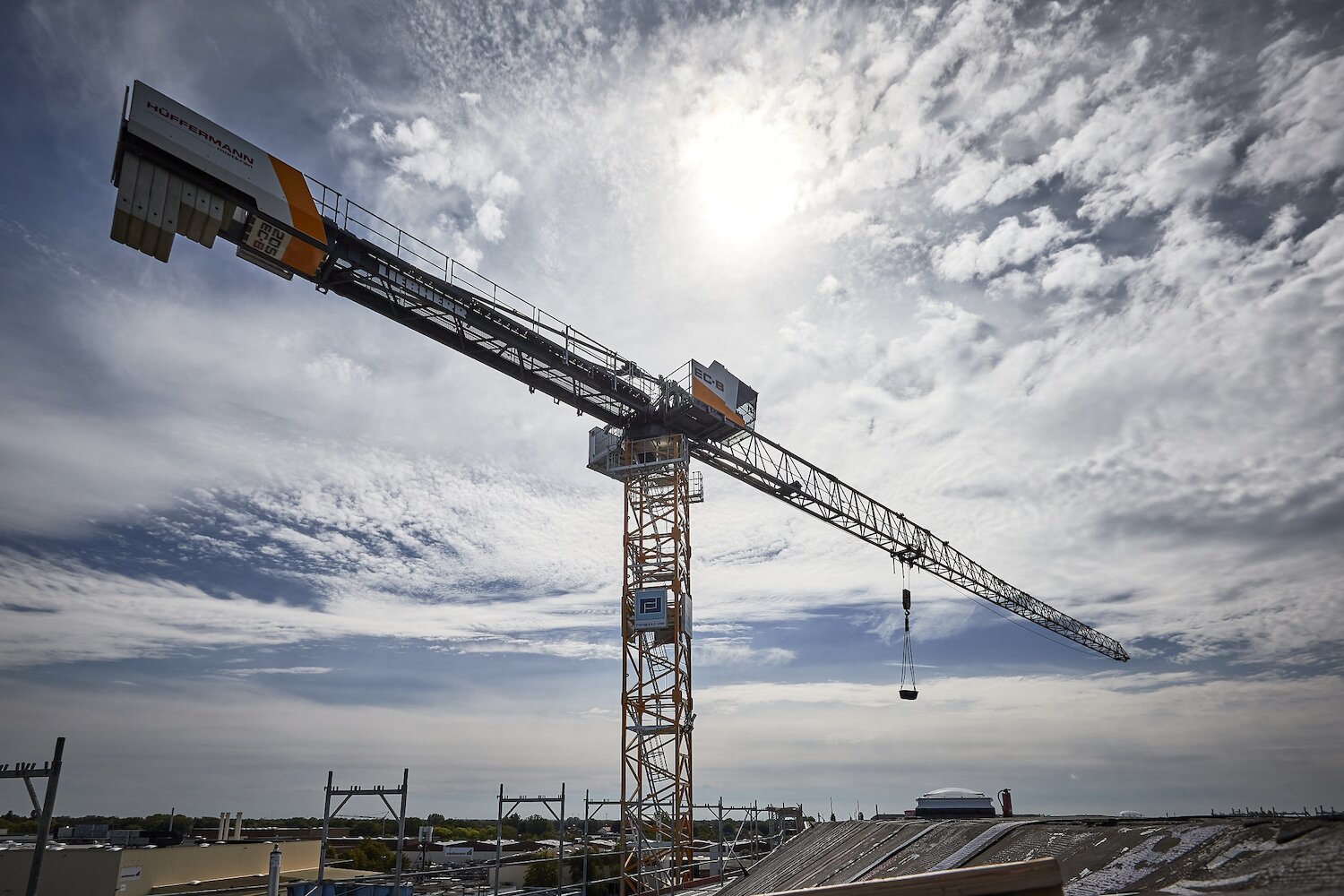 Turmdrehkrane - Obendreher und Schnelleinsatzkrane von Liebherr