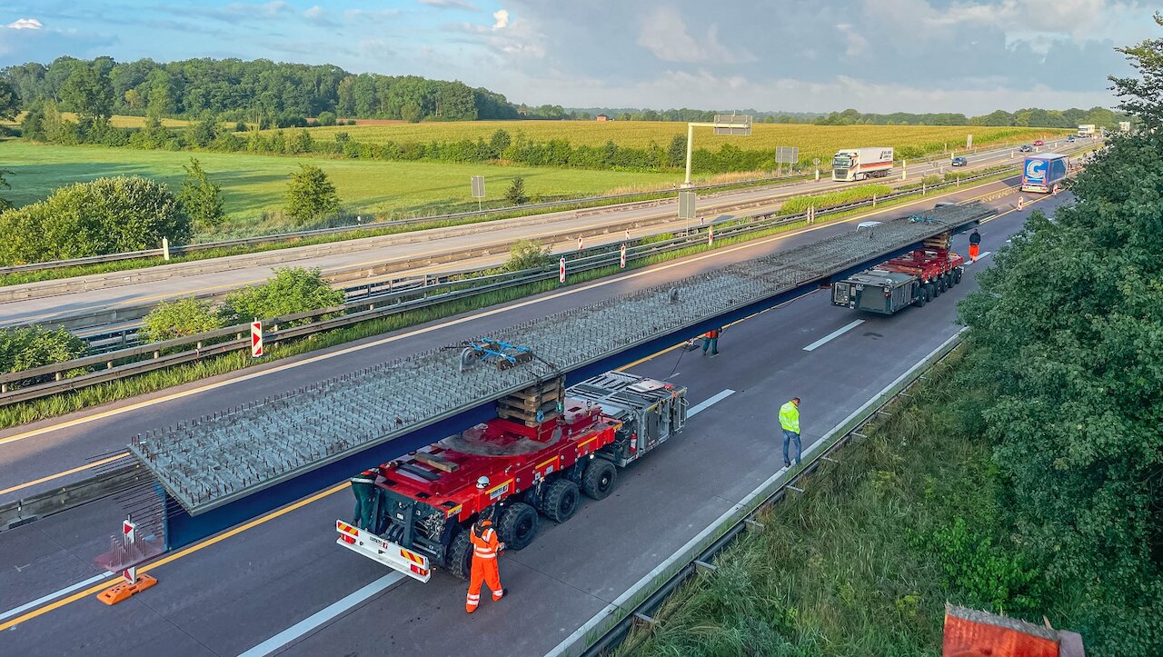 SPMT - Self-Propelled Modular Transporter