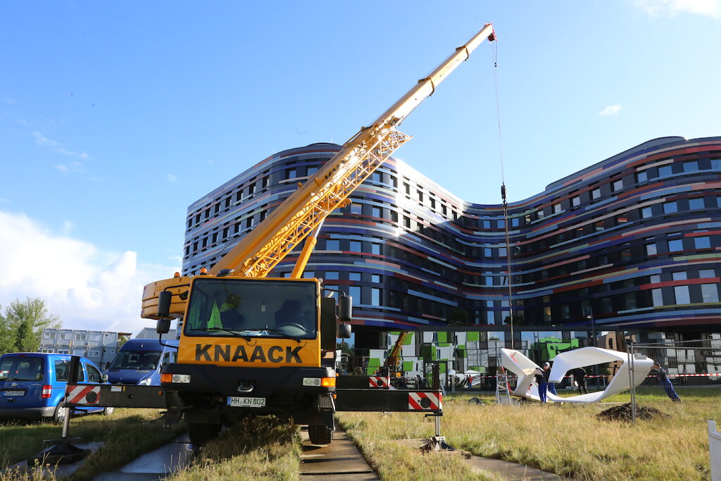 Knaack Krane - It does not get any faster than this.